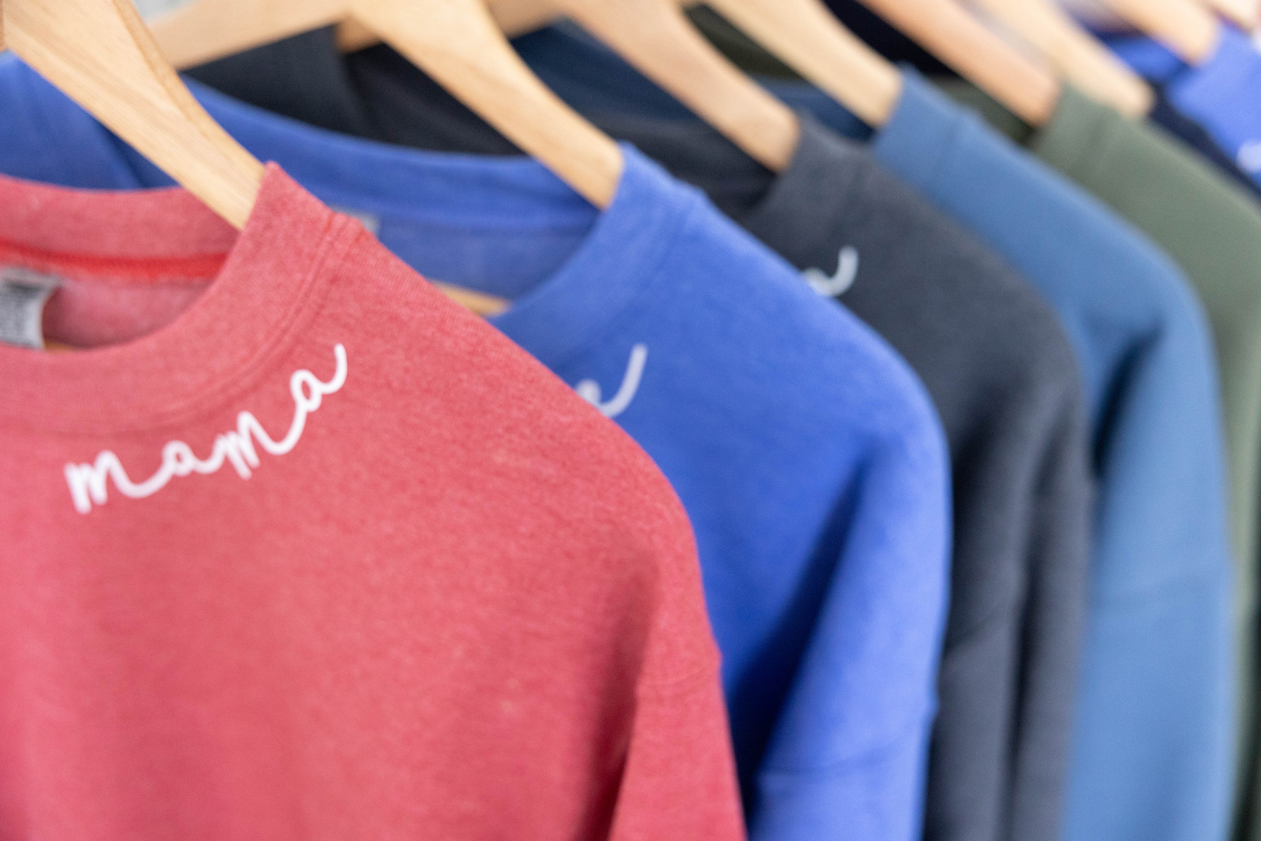 Custom Mama Crewneck – Lisa Deming Design